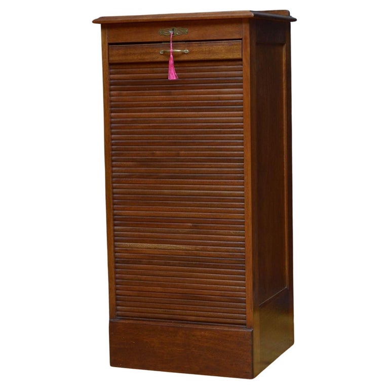 Classeur à tambour en acajou du début du siècle En vente sur 1stDibs