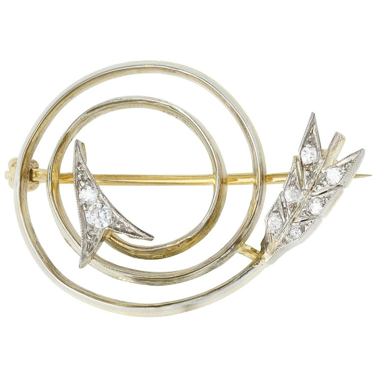 Turn-of-the-Century Spiral Arrow Brooch For Sale at 1stDibs