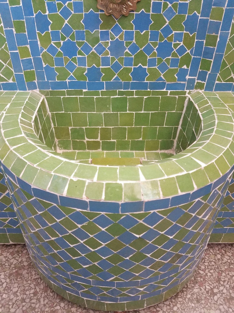 Turquoise/Lime Green Moroccan Mosaic Tile Fountain For Sale at 1stDibs