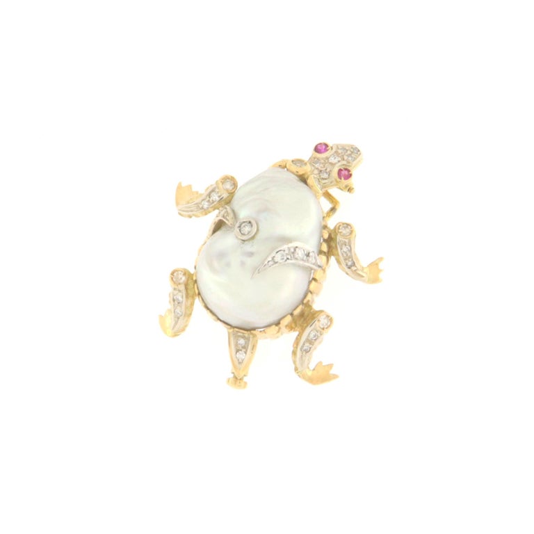 Turtle Pearl Diamonds Ruby 18 Karat Yellow Gold Brooch For Sale at 1stDibs