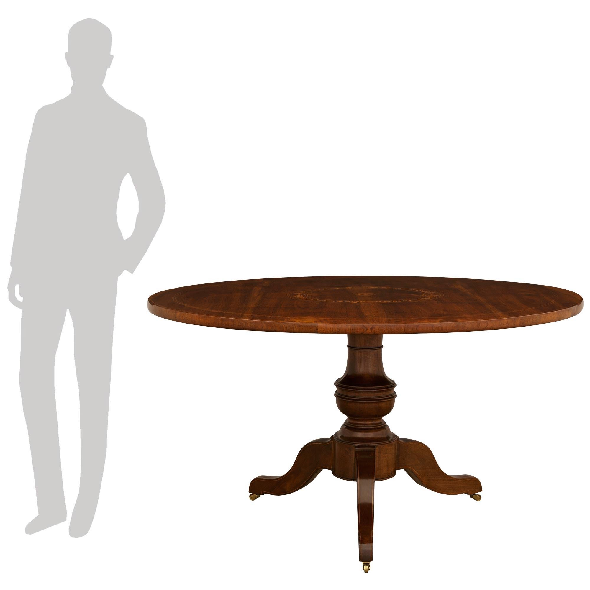 Tuscan 18th century Walnut tilt top center/dining table For Sale at 1stDibs