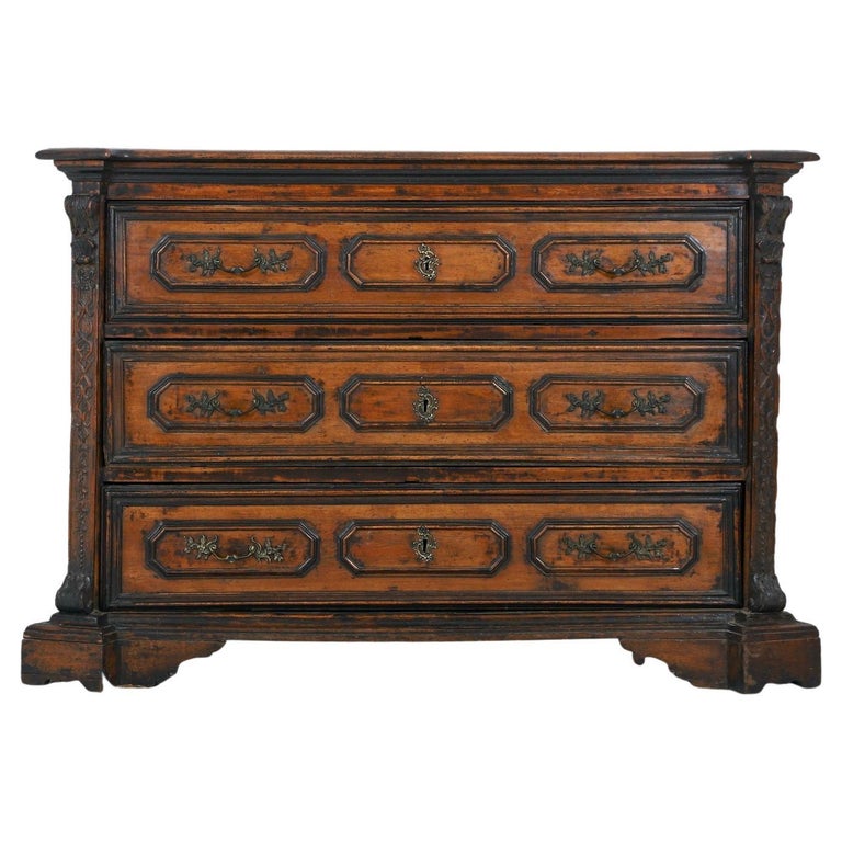 Tuscan Commode For Sale at 1stDibs