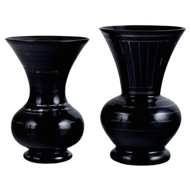 Two Art Deco vases in art glass. 1930-1940s For Sale at 1stDibs