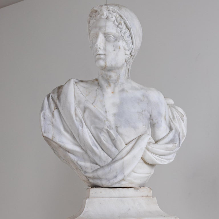 Two Marble Busts, 18th Century For Sale at 1stDibs