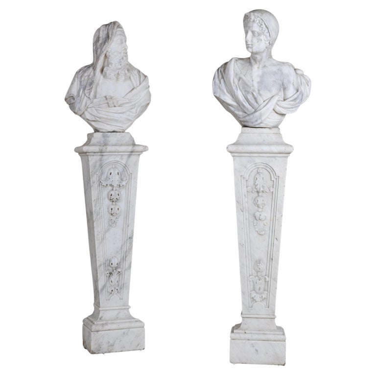 Two Marble Busts, 18th Century For Sale at 1stDibs