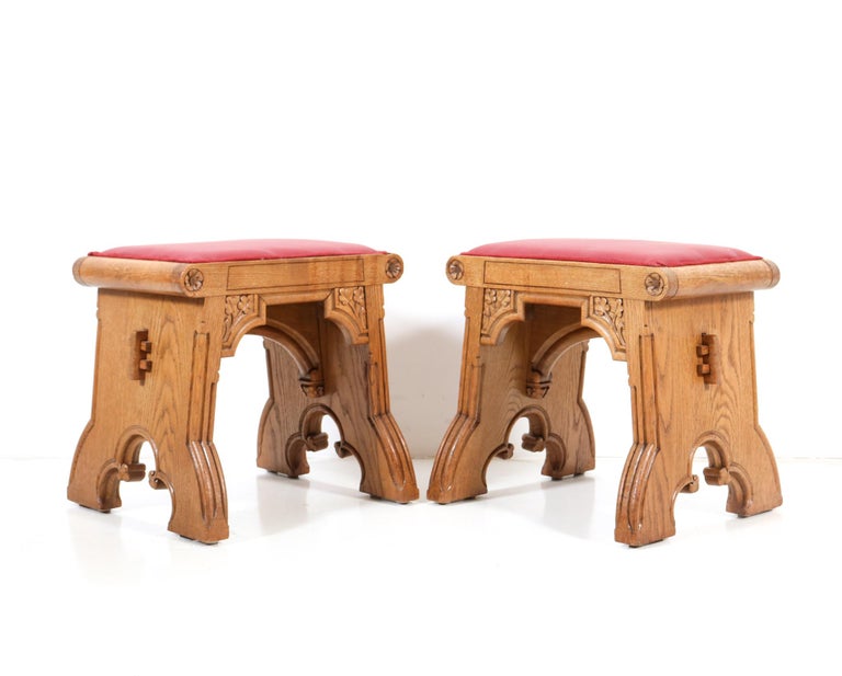 Two Oak Gothic Revival Stools, 1900s For Sale at 1stDibs
