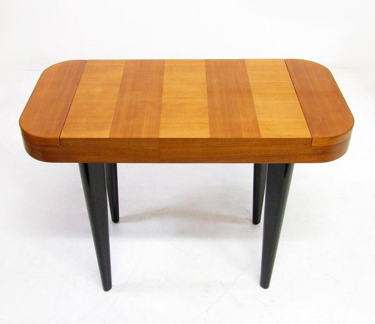 Two Paldao Line Art Deco End Tables by Gilbert Rohde for Herman Miller ...