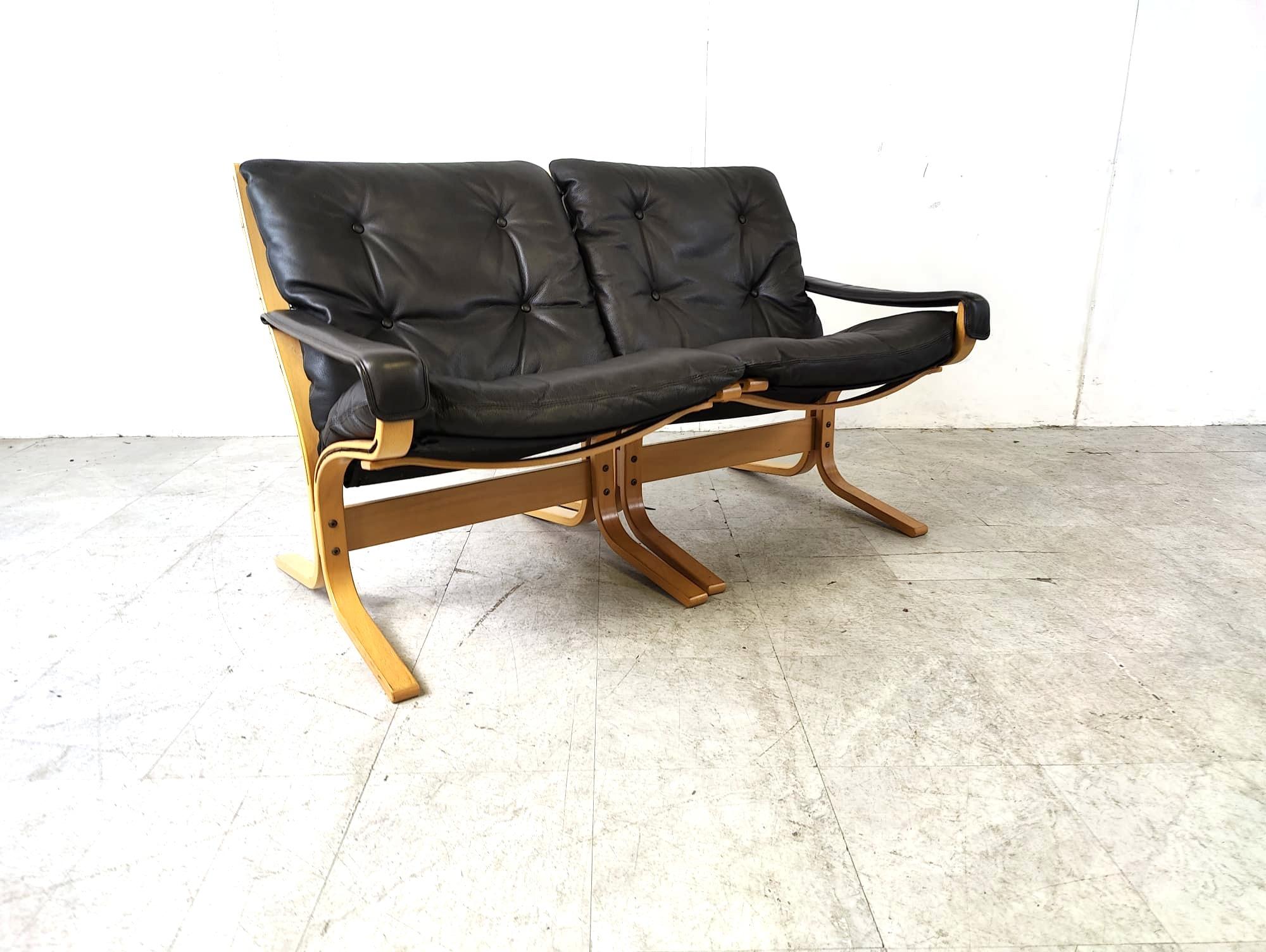 Two seater sofa by Ingmar Relling for Westnofa, 1980s at 1stDibs