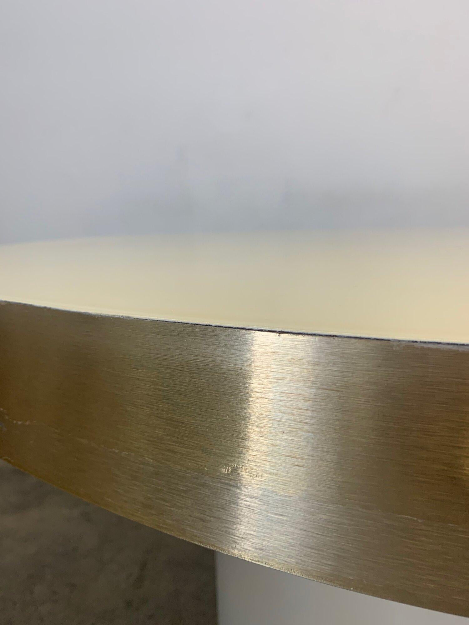 Two Tone Lacquer and Laminate Pedestal Dining Table For Sale at 1stDibs