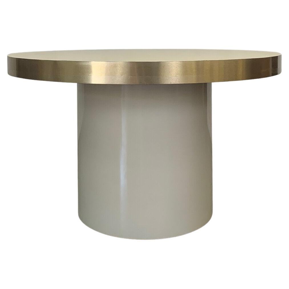 Two Tone Lacquer and Laminate Pedestal Dining Table For Sale at 1stDibs