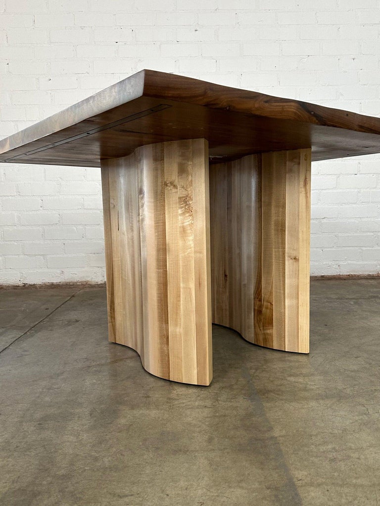 Two tone squiggle table For Sale at 1stDibs