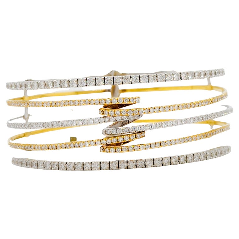Two Tone White Diamond Bangle in 18k Gold For Sale at 1stDibs