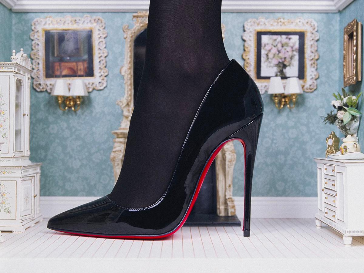 Douglas Gordon - Douglas Gordon - Larger than Life, Life size, Smaller ...