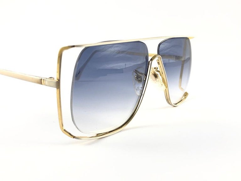 Ultra Rare 1970's Tura 443 Oversized Gold Blue Gradient Lenses Sunglasses For Sale at 1stDibs