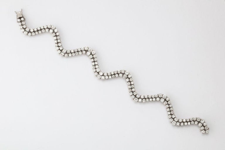 Undulating Diamond and White Gold Bracelet For Sale at 1stDibs