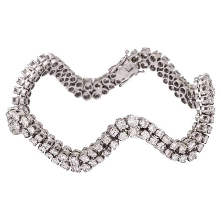 Undulating Diamond and White Gold Bracelet For Sale at 1stDibs