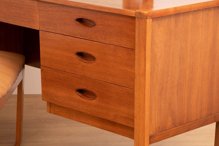 Uniflex Walnut Dressing Table by Gunther Hoffstead at 1stDibs