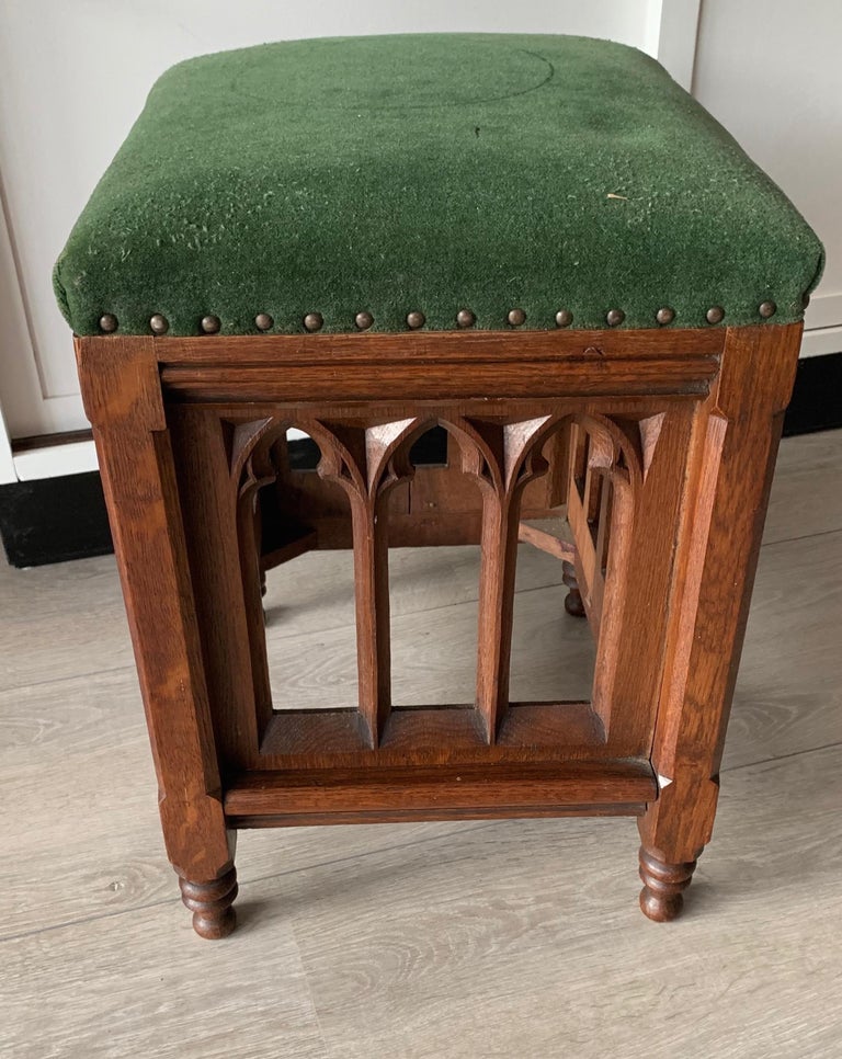 Unique and Quality Carved Gothic Revival Oak Church Stool Seat w ...