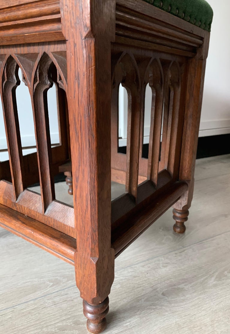 Unique and Quality Carved Gothic Revival Oak Church Stool Seat w ...