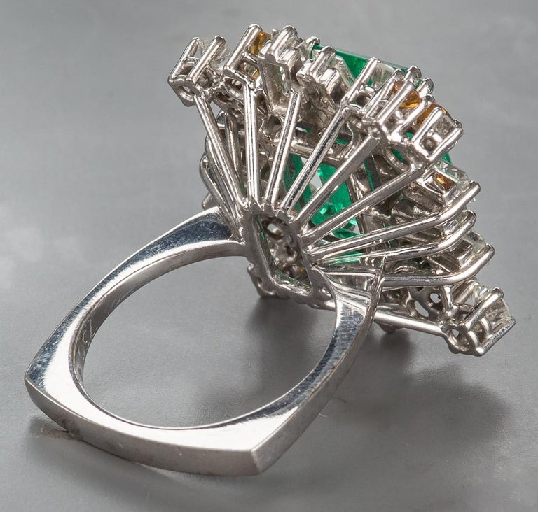 Unique Cocktail Ring 8 Carat Colombian Emerald and 24 Diamonds in 18k ...