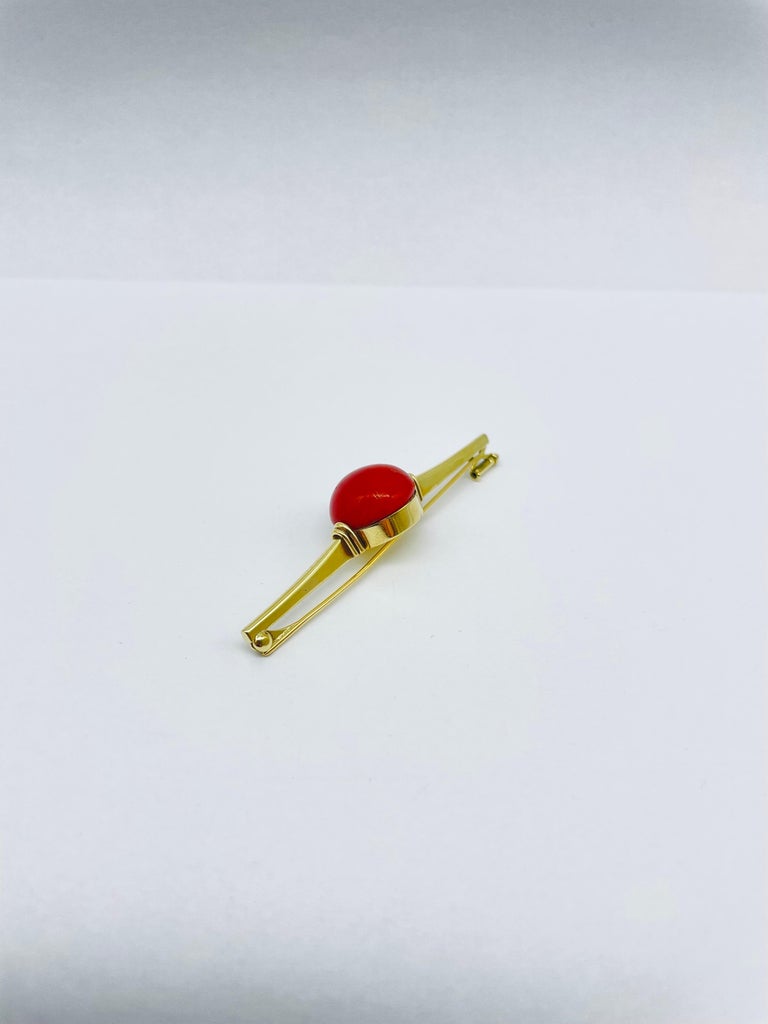 Unique Coral Brooch 14k Gold For Sale at 1stDibs