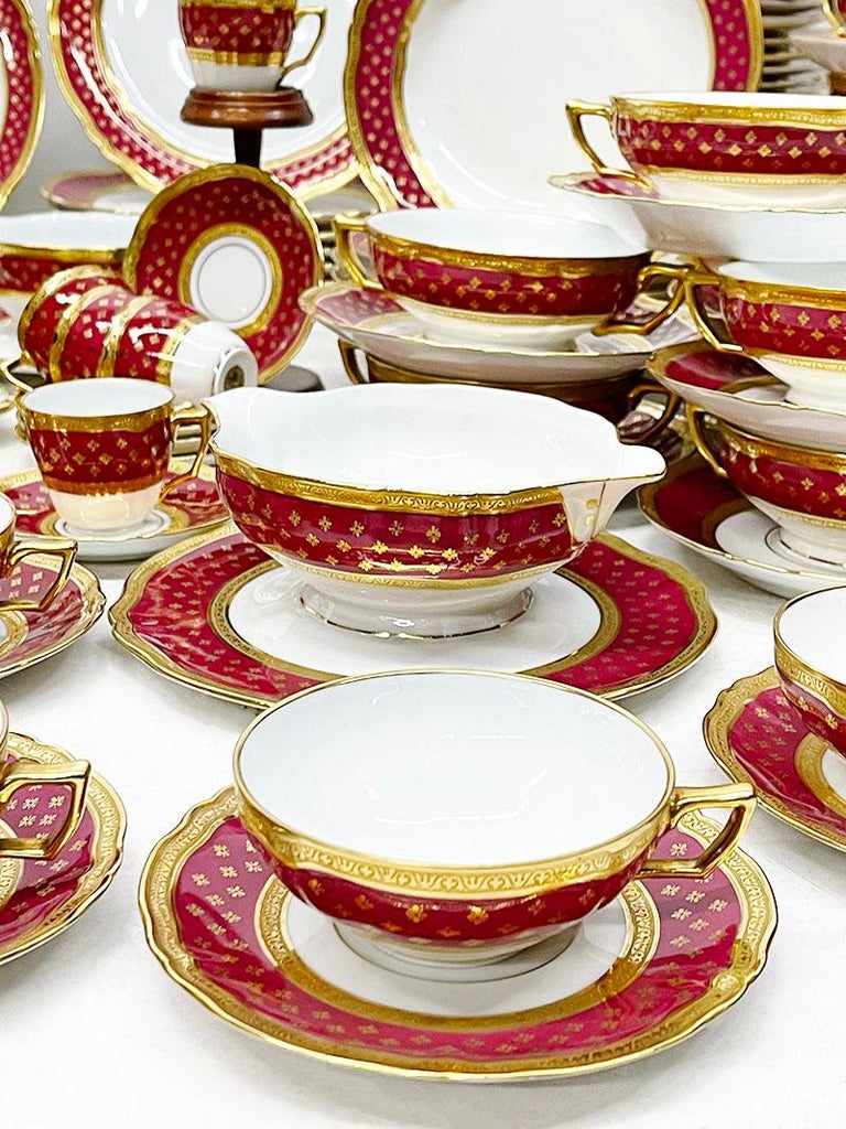 Unique Dinner Service Set by Raynaud and Co. Limoges, Dorure Polie à l ...