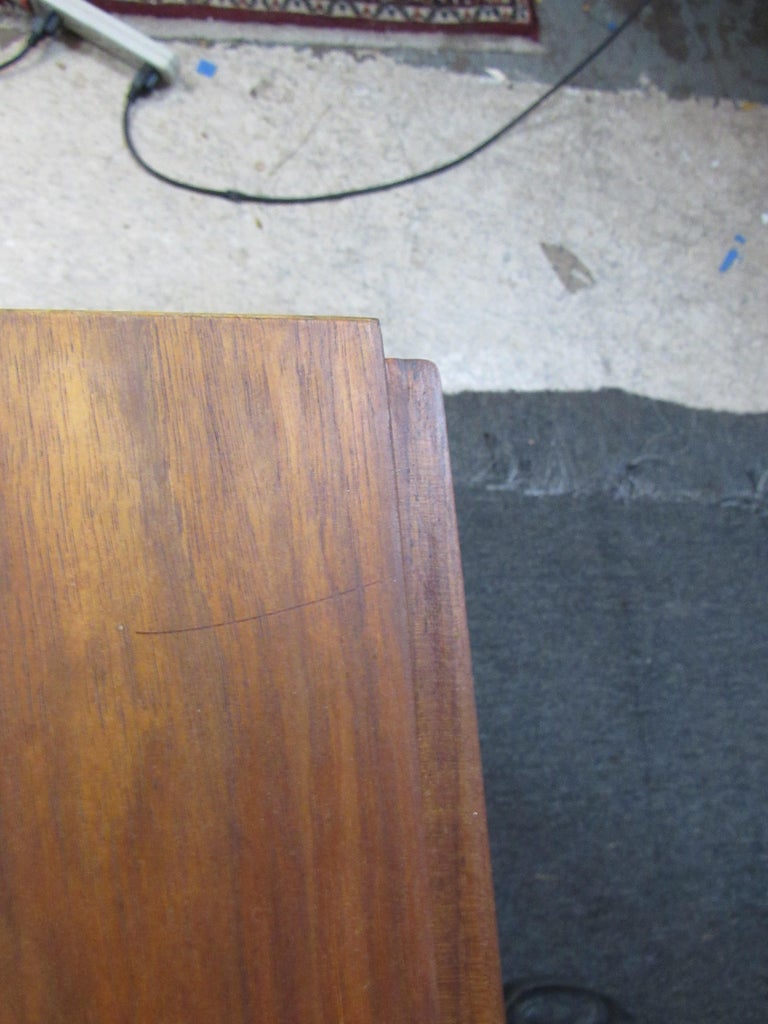 Unique Drop-Leaf Gate Leg Table For Sale at 1stDibs