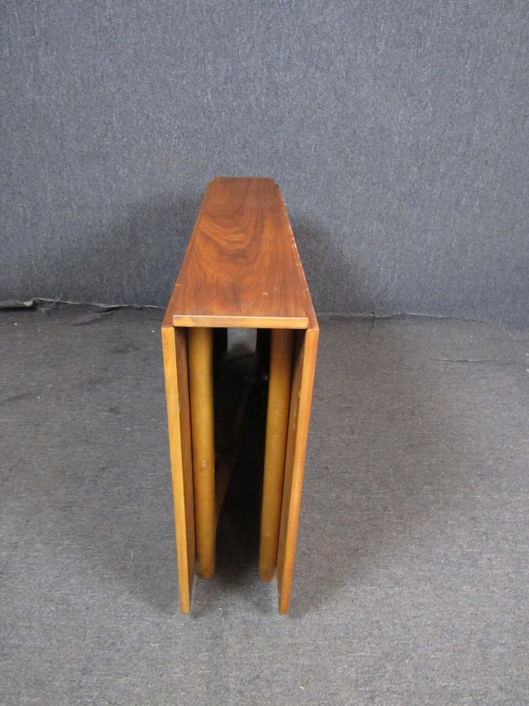 Unique Drop-Leaf Gate Leg Table For Sale at 1stDibs