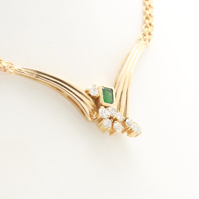 Unique Emerald Diamonds Gold Necklace, Modern 18K Yellow Gold For Sale ...