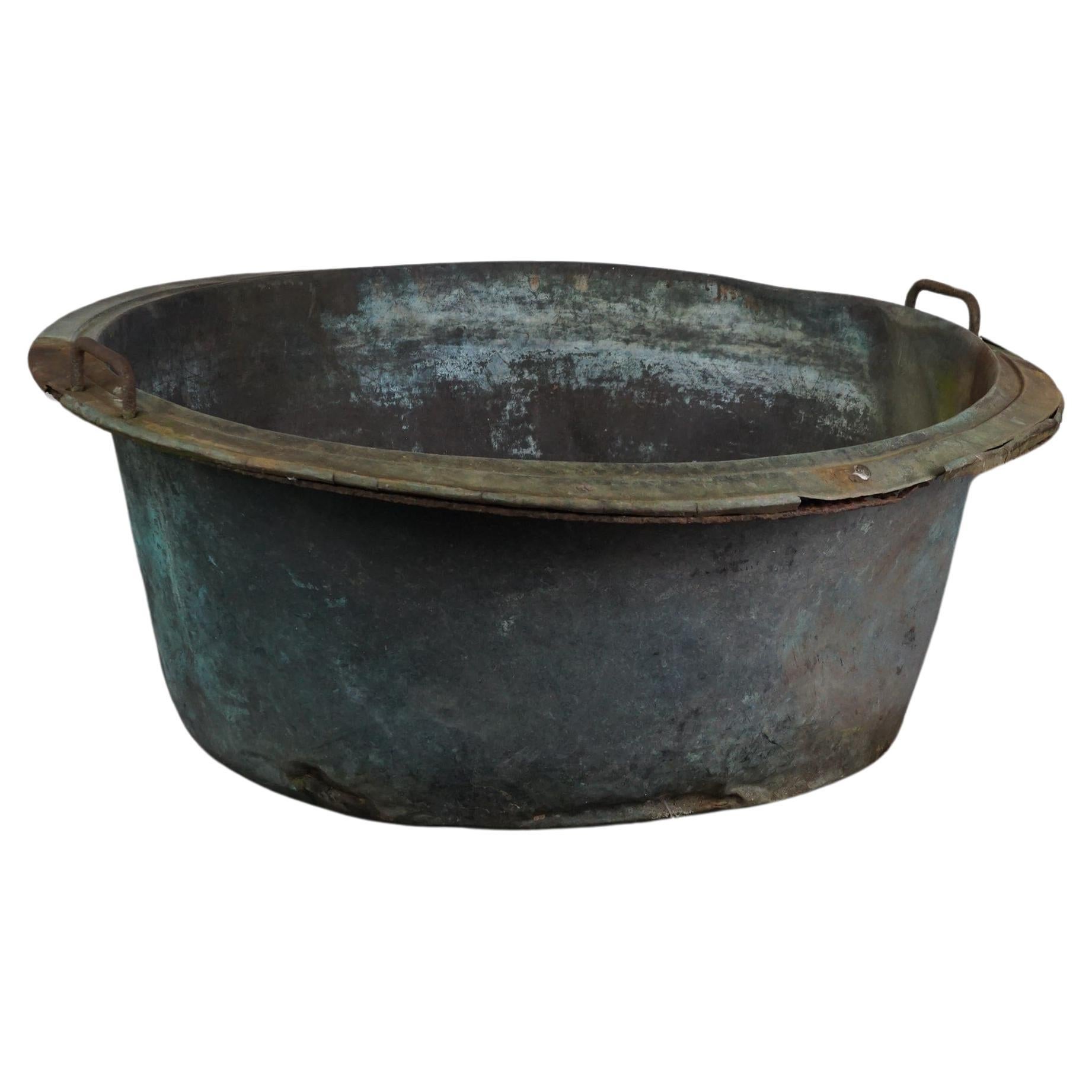 Unique large antique copper kettle/basin with a wonderful patina, for ...