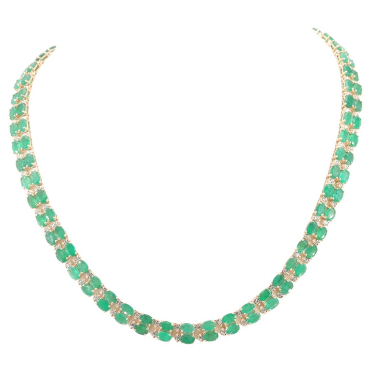 Unique Oval Cut Natural Emerald Diamonds Gold Necklace, 18K Gold For ...