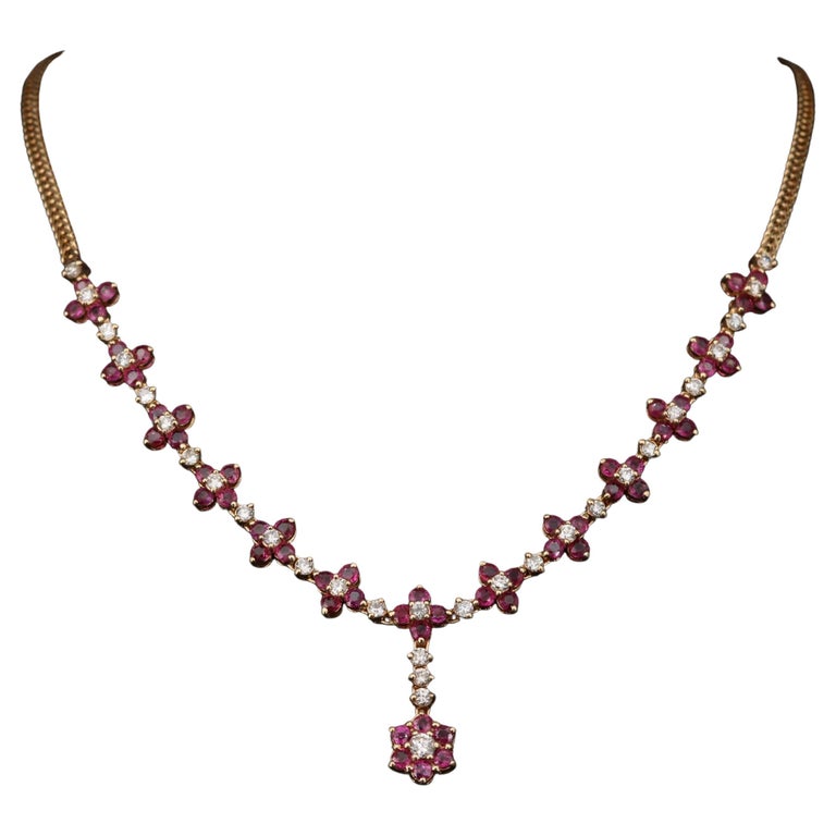 Unique Round Ruby Diamonds Necklace, 18K Yellow Gold For Sale at 1stDibs