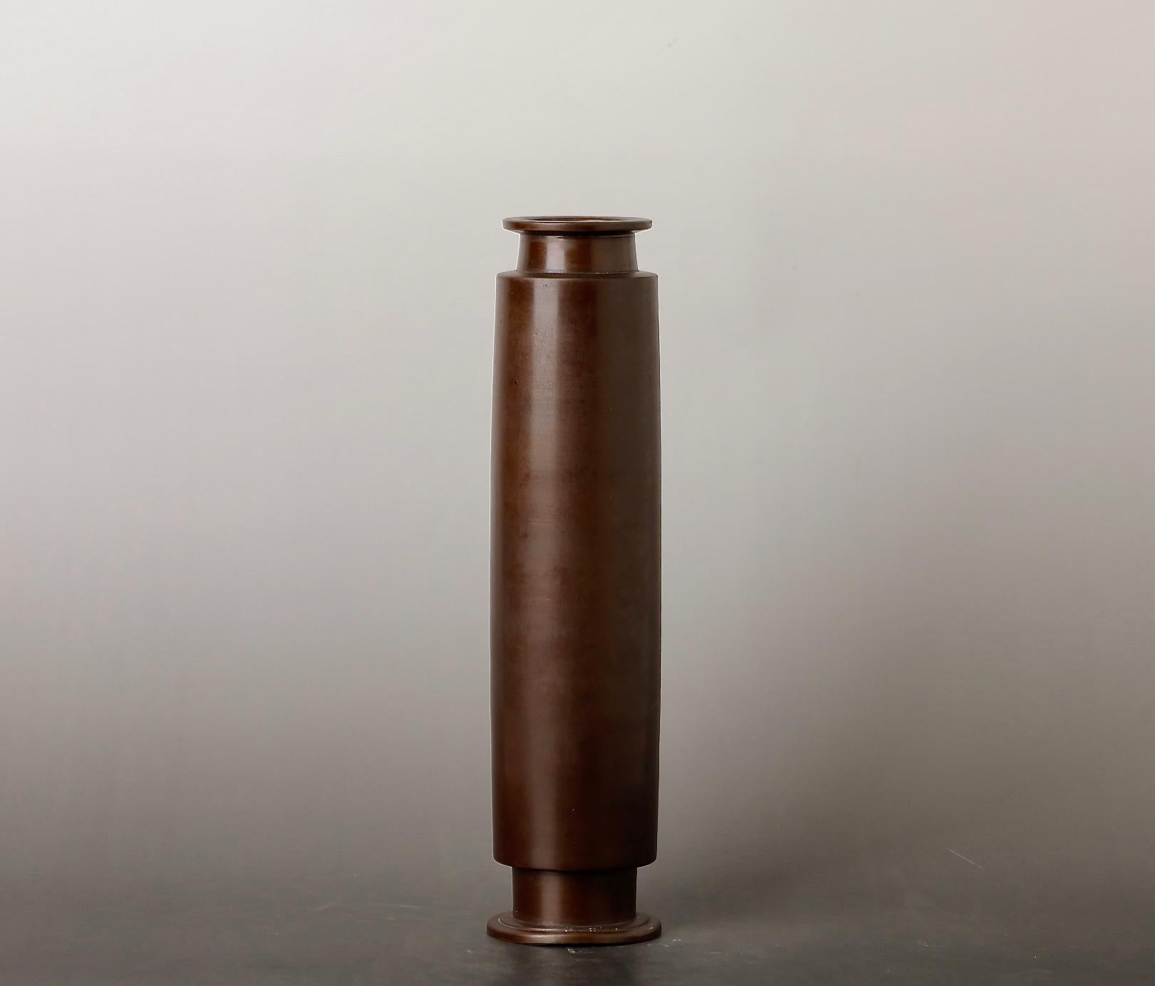 Unique Shape Bronze Vase Signed by Takeda Jisaburo For Sale at 1stDibs