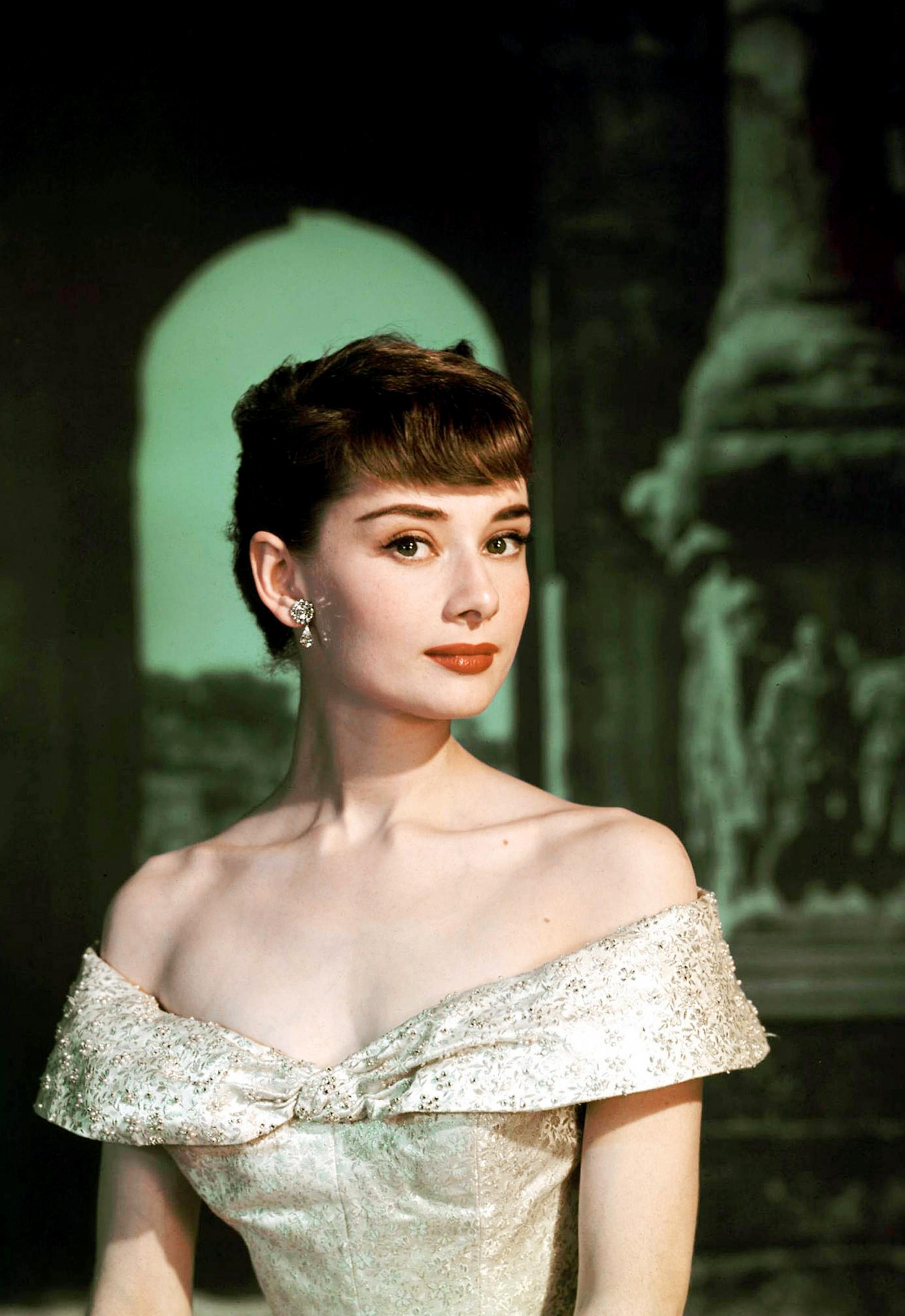 Unknown - Audrey Hepburn "Roman Holiday" in Color Globe Photos Fine Art ...
