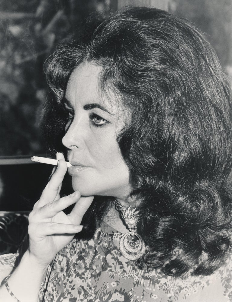 Unknown - Candid Elizabeth Taylor Smoking Fine Art Print For Sale at ...
