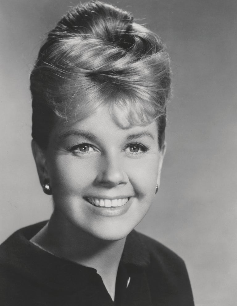 Unknown - Doris Day Smiling Globe Photos Fine Art Print For Sale at 1stDibs