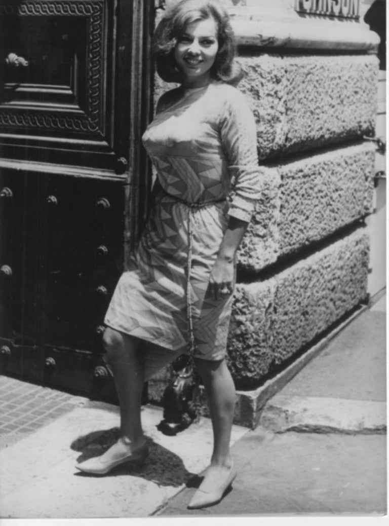Unknown - Portrait of Abbe Lane - Vintage Photo - 1960s For Sale at 1stDibs