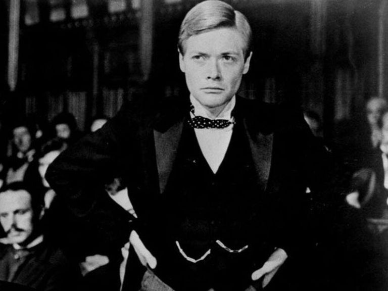 Unknown - The English Actor Simon Ward - B/w Photo - 1972 For Sale at ...