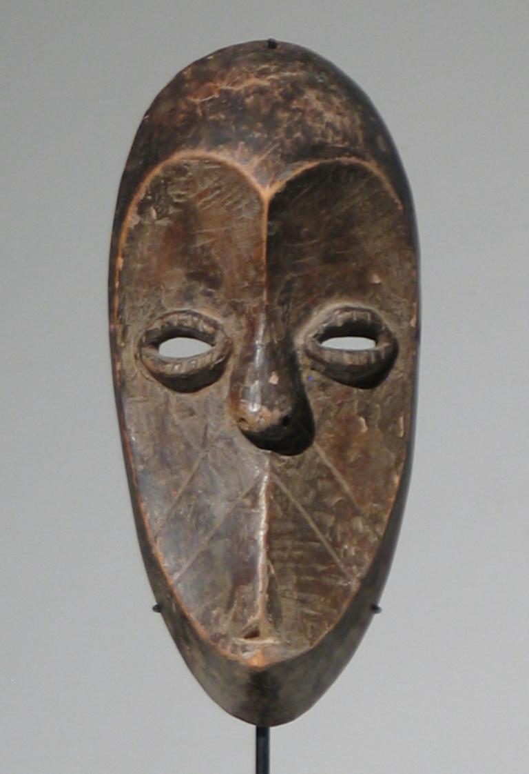 Unknown - African Lega Mask For Sale at 1stDibs | african face sculptures