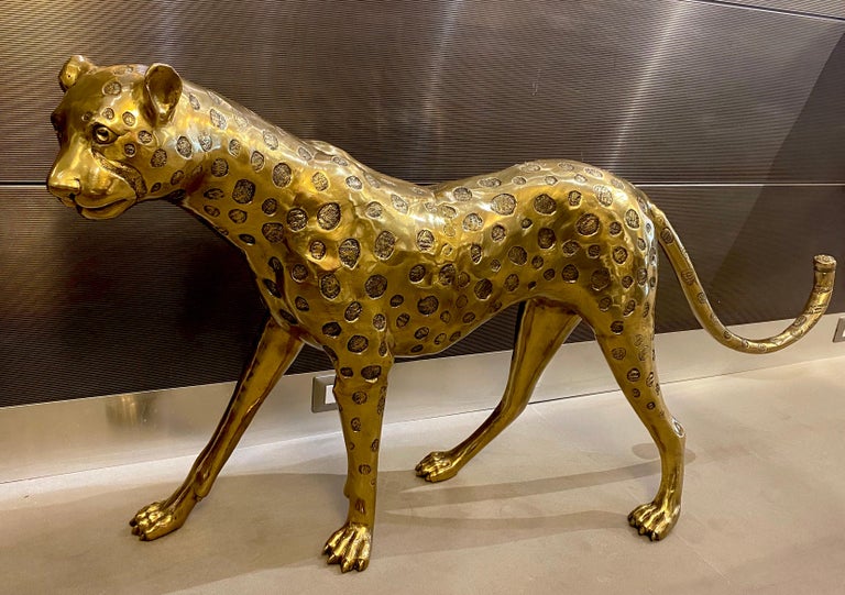Unknown - Large Gilt Bronze Sculptures of Leopards For Sale at 1stDibs