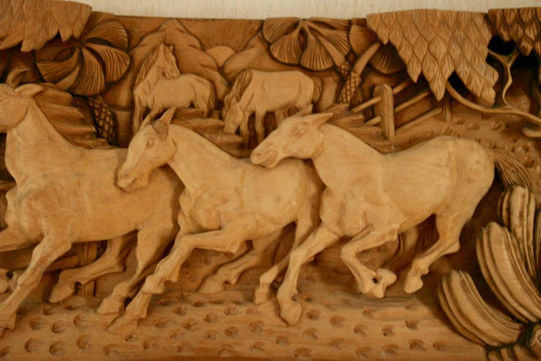 Unknown - Large Scale Western Wood Sculpture For Sale at 1stDibs