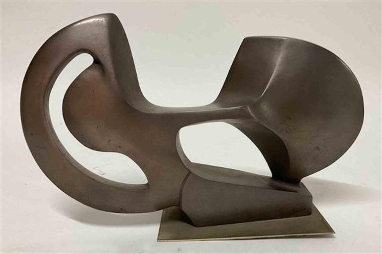 Unknown - Figure allongée - Sculpture en bronze - 1970 En vente sur 1stDibs