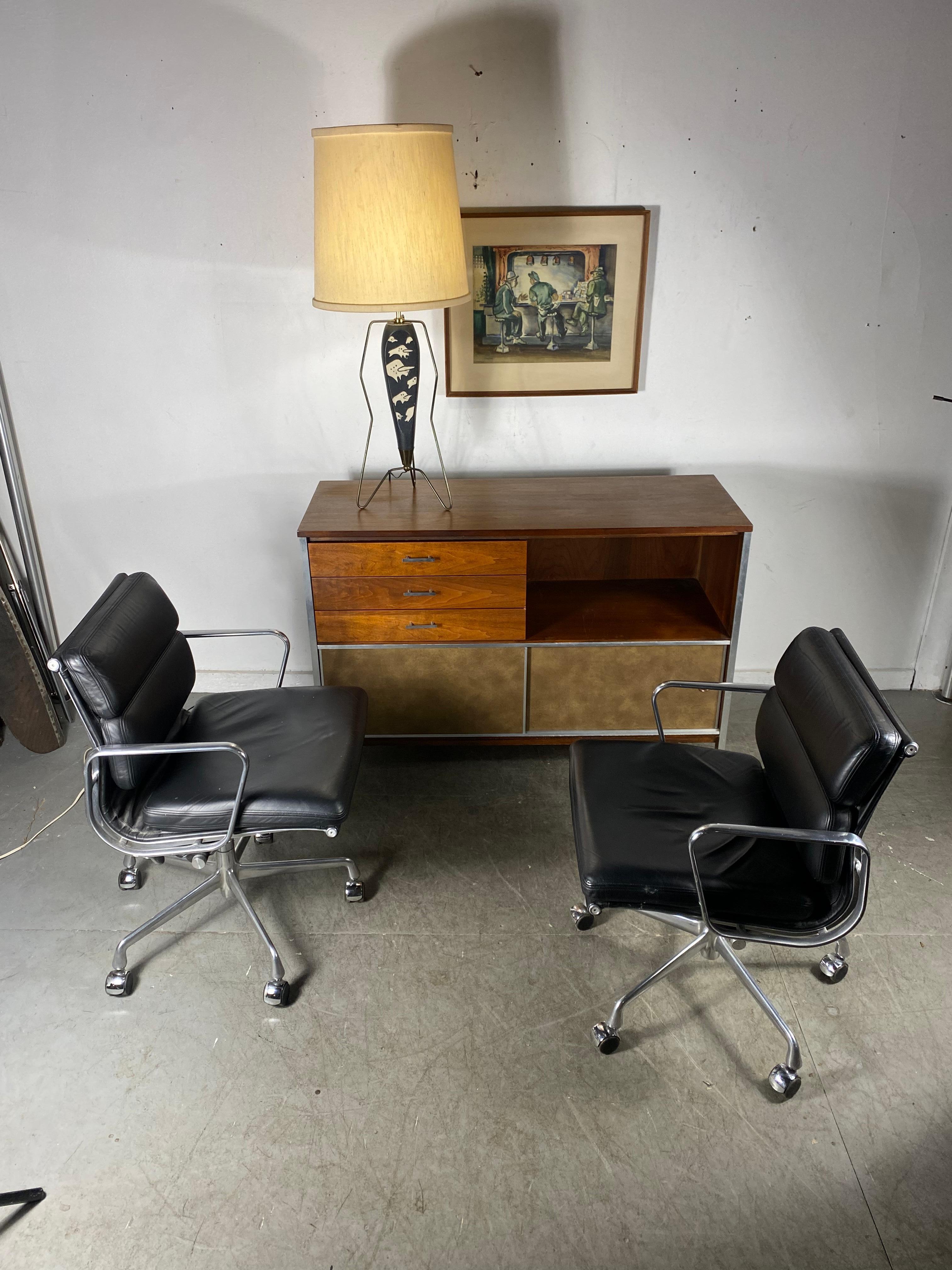 Unusual Mid Century Pottery / Wire Frame Table Lamp Embossed Bisons ...