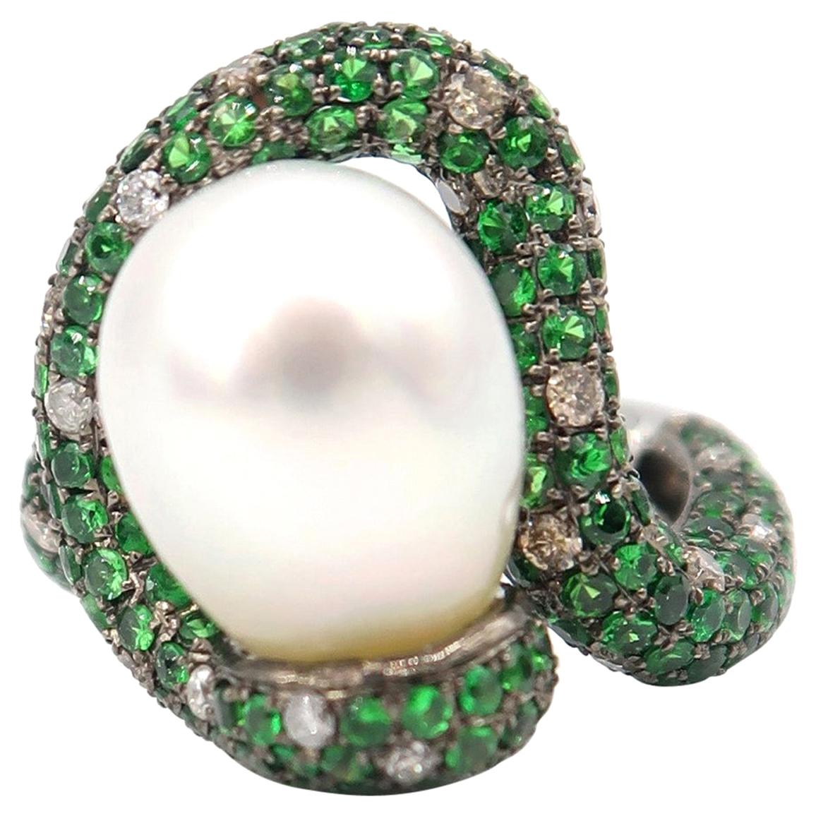 Diamond Swirl Ring For Sale at 1stDibs