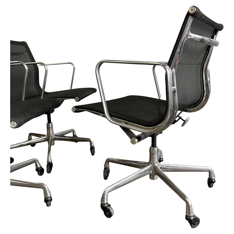 Up to 40 Black Mesh Eames Aluminium Group Chairs for Herman Miller For ...