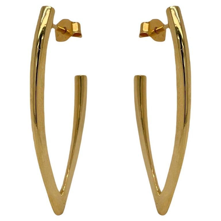 V-Shaped 18K Yellow Gold Hoop Earring For Sale at 1stDibs