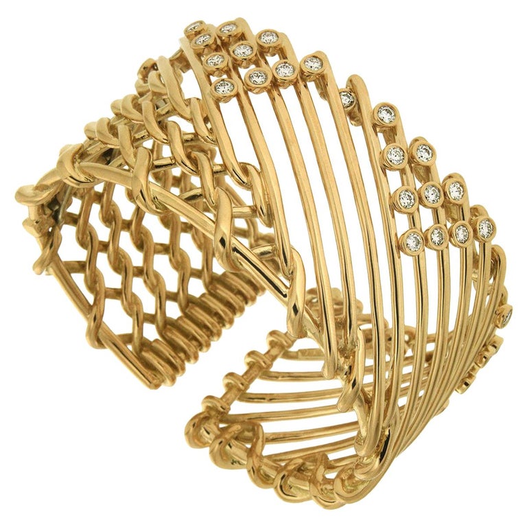 Valentin Magro Diamond Gold Triangular Motif Netting Bracelet For Sale ...