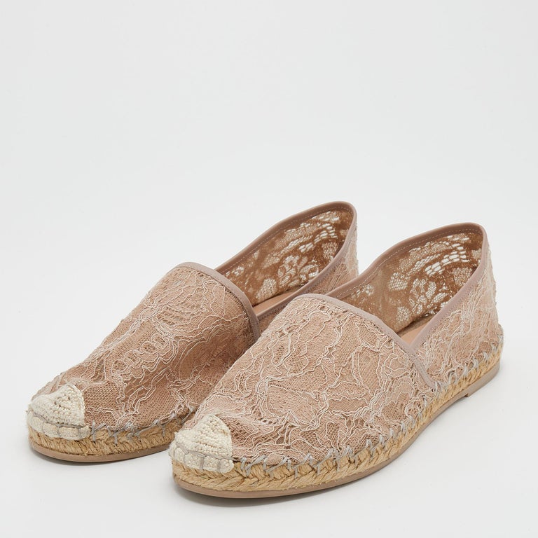 Valentino Beige Lace Espadrille Flats Size 38 For Sale at 1stDibs