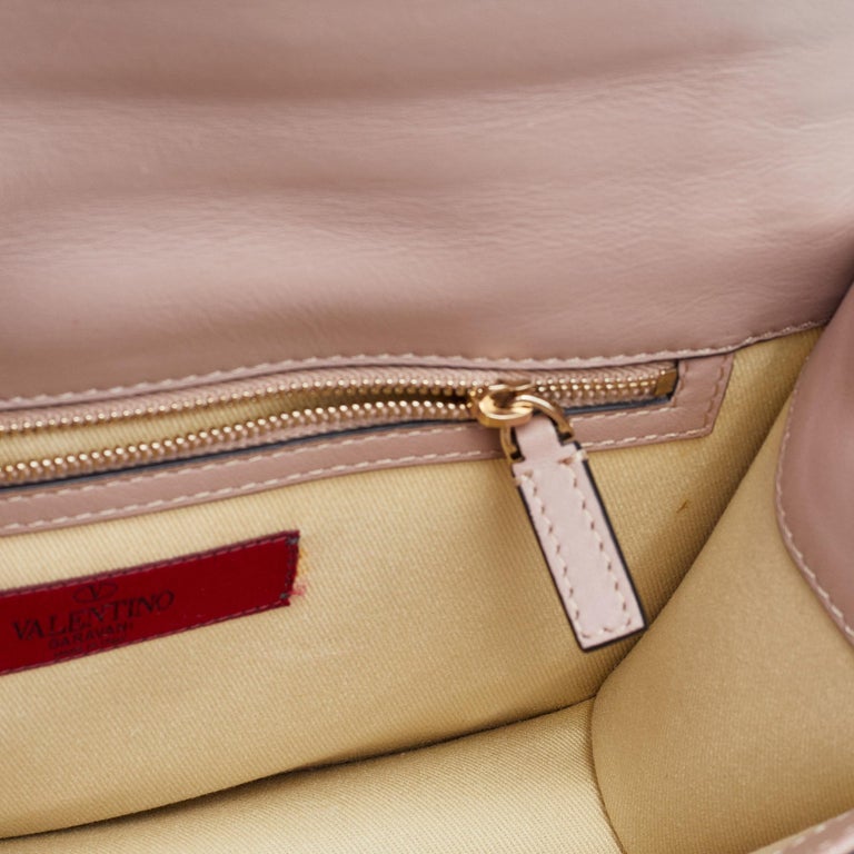 Valentino Beige Leather Medium Rockstud Glam Lock Flap Bag For Sale at ...