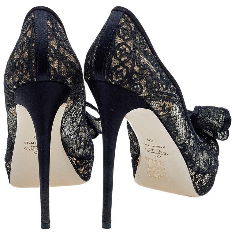 Valentino Black Floral Lace Bow Lace Peep Toe Platform Pumps Size 40 ...
